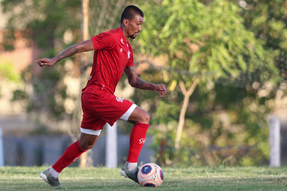 Com evolução nos trabalhos físicos, cresce chance de Kieza estrear pelo ...