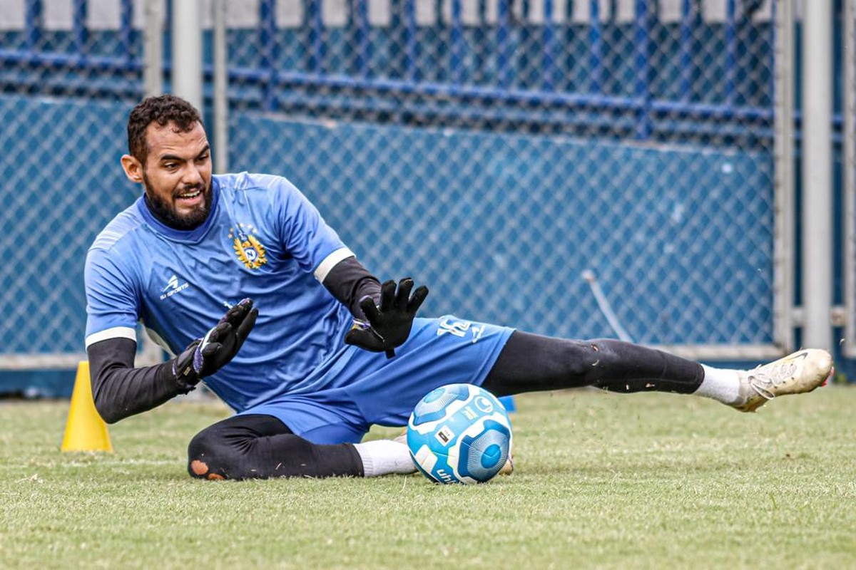 Jonathan confia no trabalho para reverter diante do Bahia de Feira ...