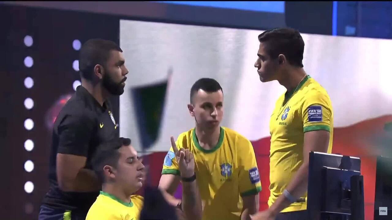 FIFA 22: campeão mundial, PHzin deve deixar Brasil em 2023