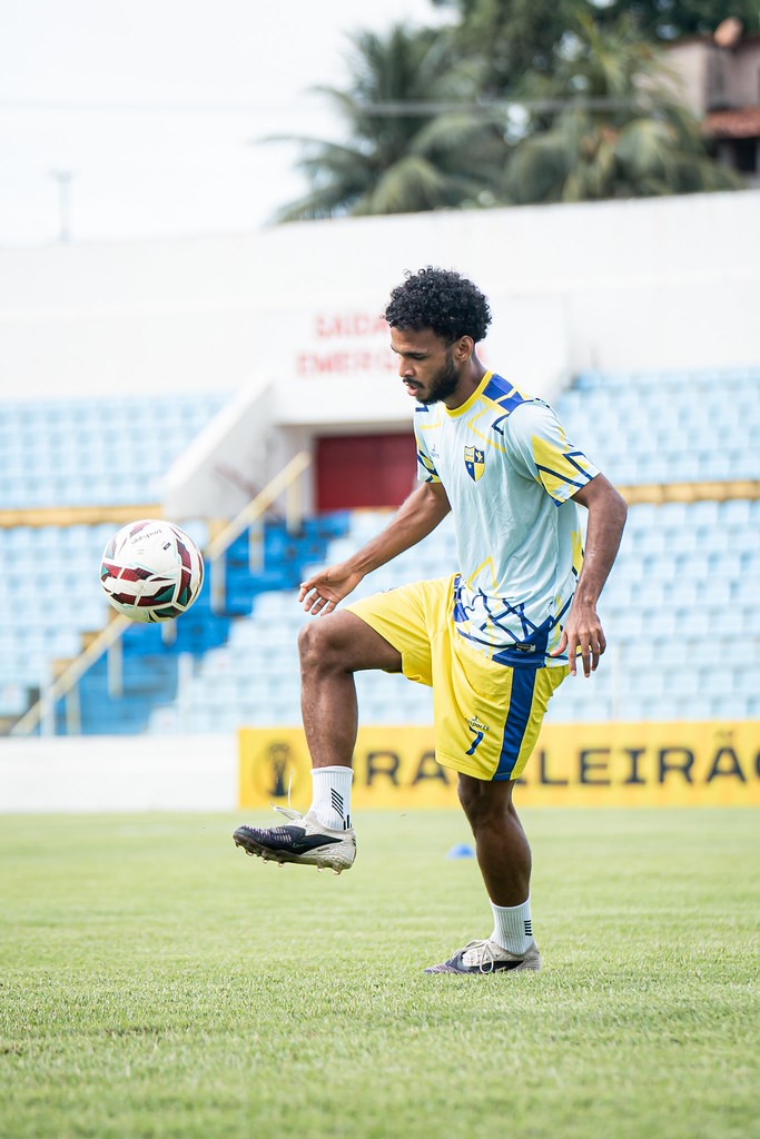 MAC confirma Ronald e Richarles para o ataque, mas dupla só poderá ...