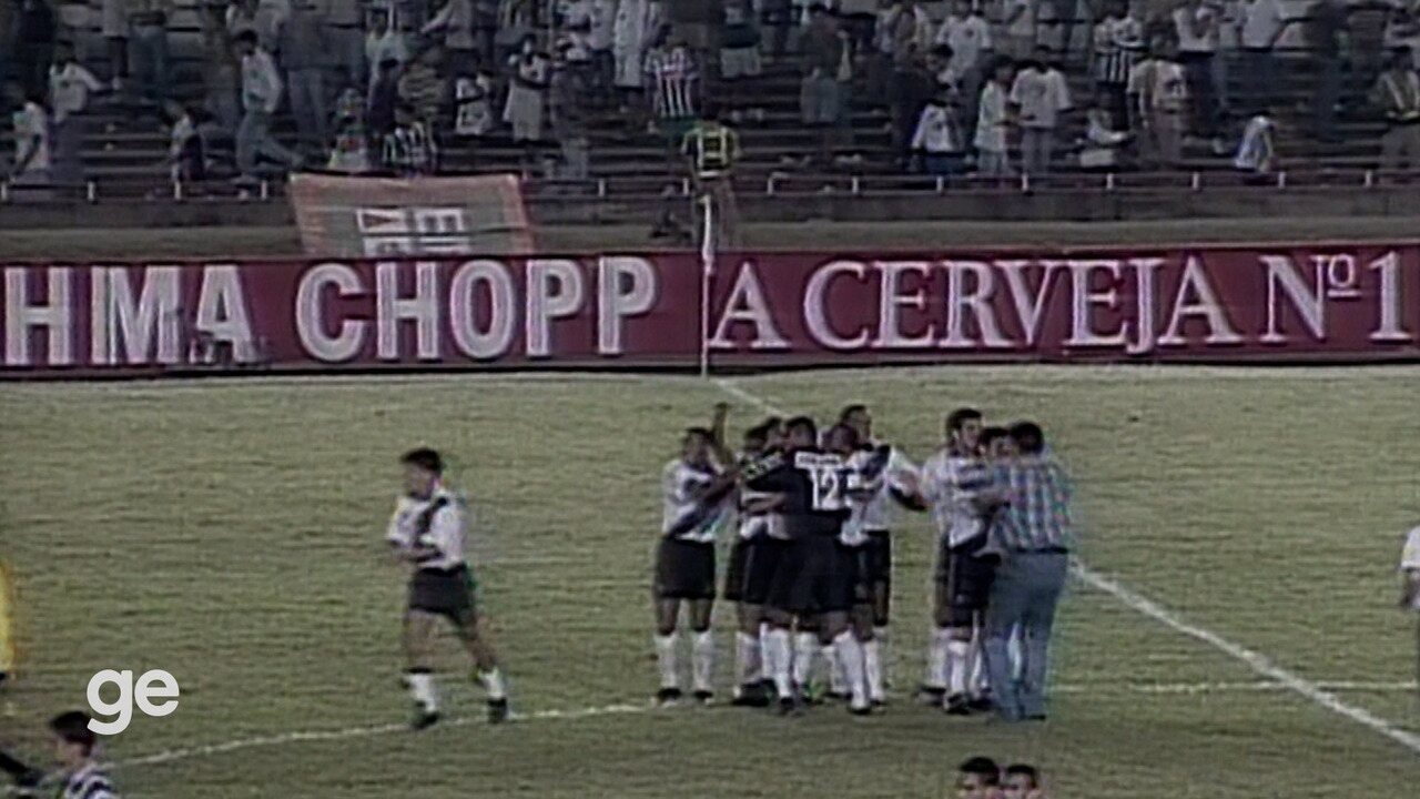 Falha de Taffarel e gol de Bigode: Vasco já eliminou Atlético-MG em ...