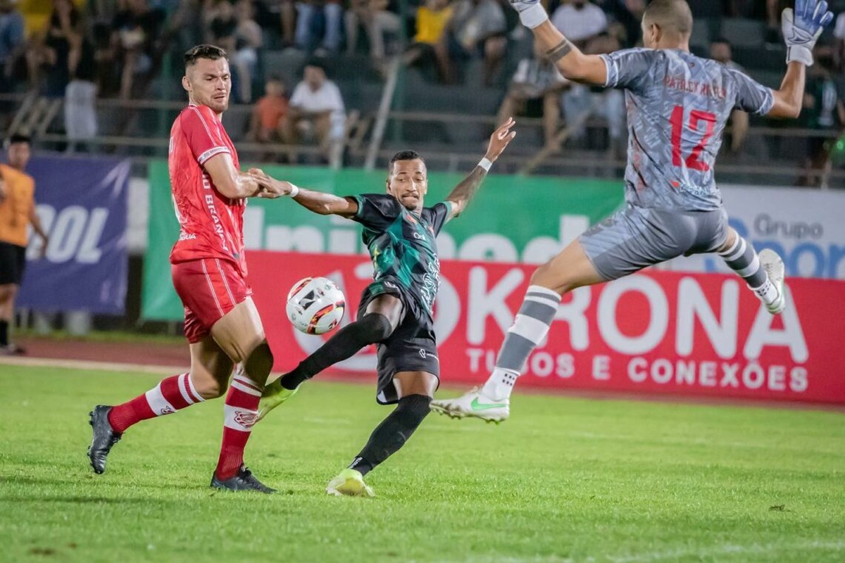 Mirandinha viaja para assinar com time da Coreia do Sul e desfalca o ...