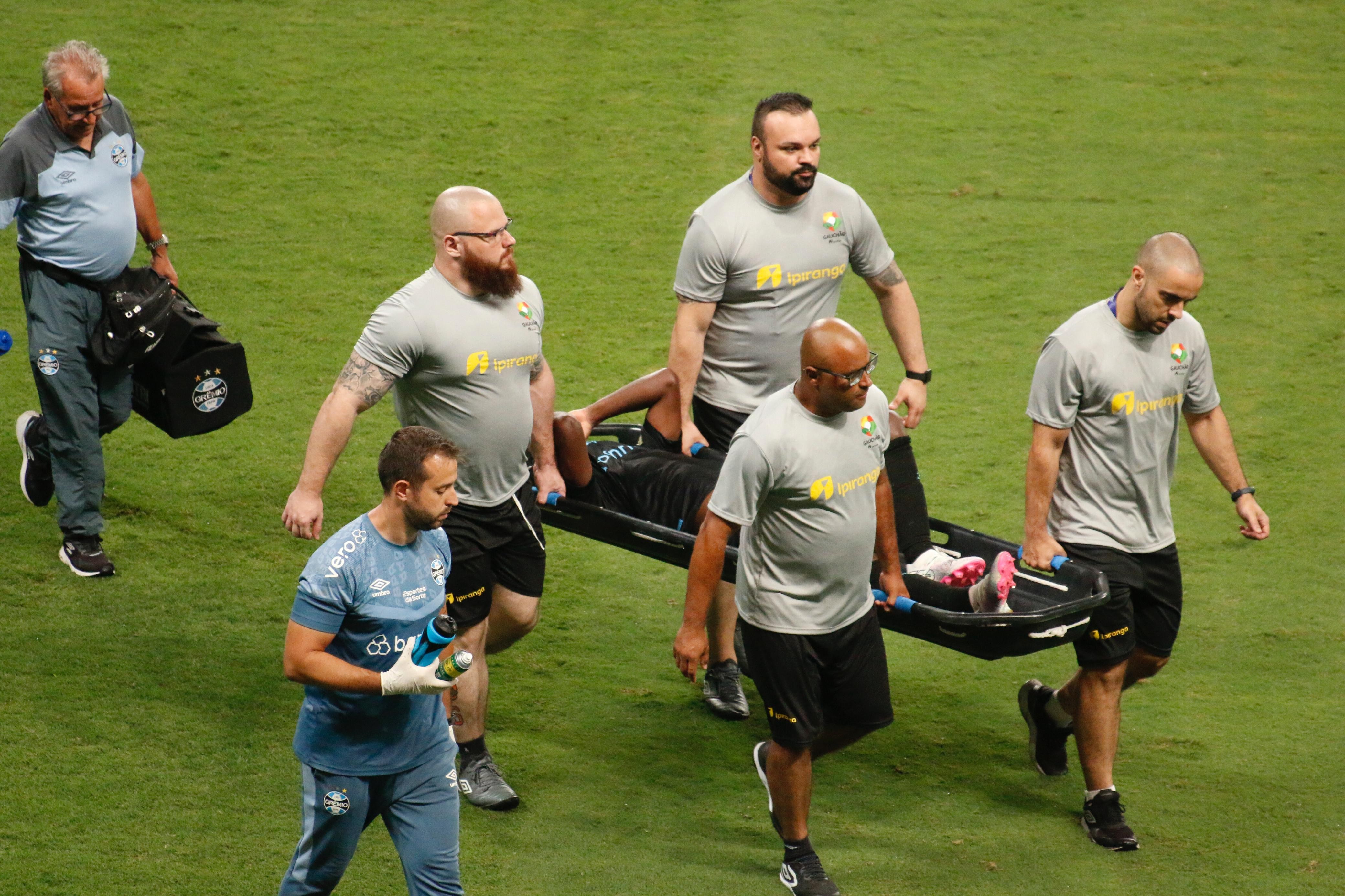 Grêmio confirma lesão de Nathan Fernandes; veja prazo de retorno | Ge