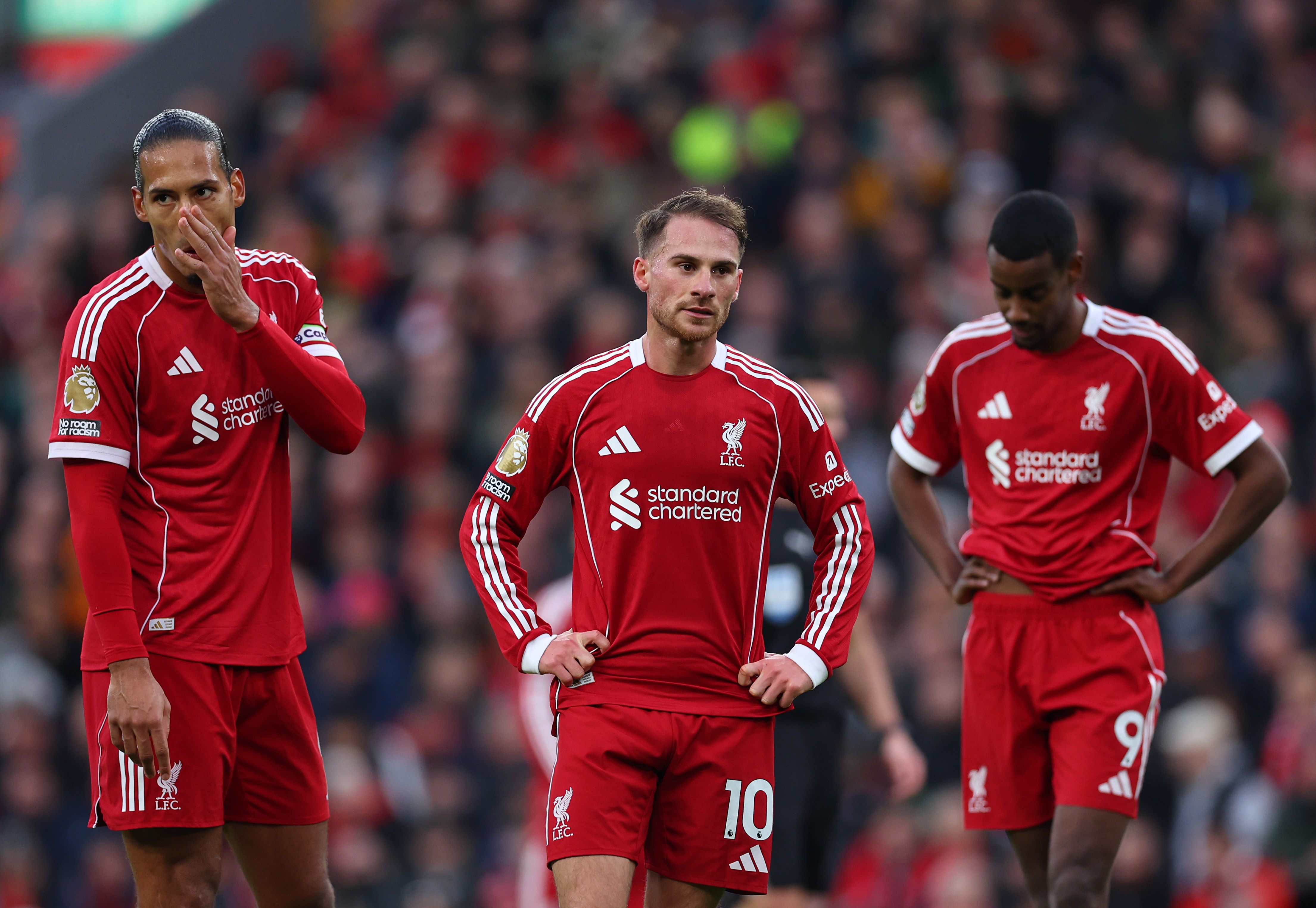 Liverpool busca seguir no G-8 da Champions para estancar crise por ...