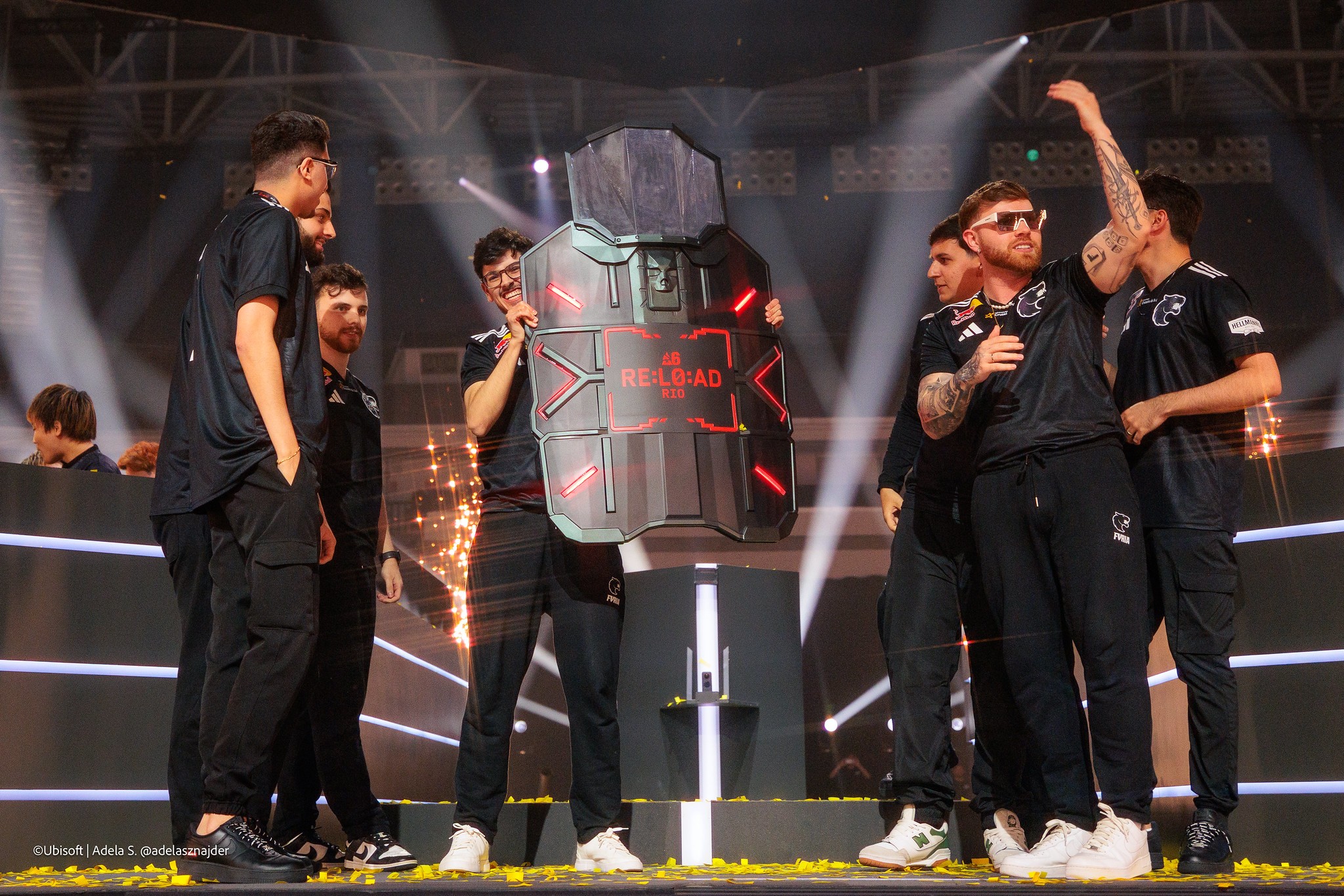 R6 Reload: Brasil se mantém no topo do mundo com FURIA campeã | Ge