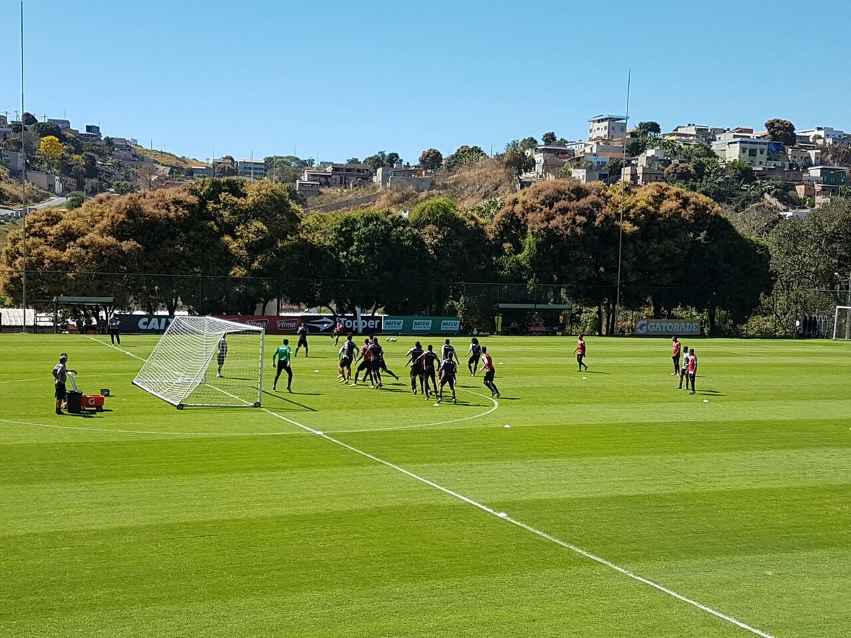 Com Fred e Robinho (que tem novo papo com Micale), Galo está pronto ...