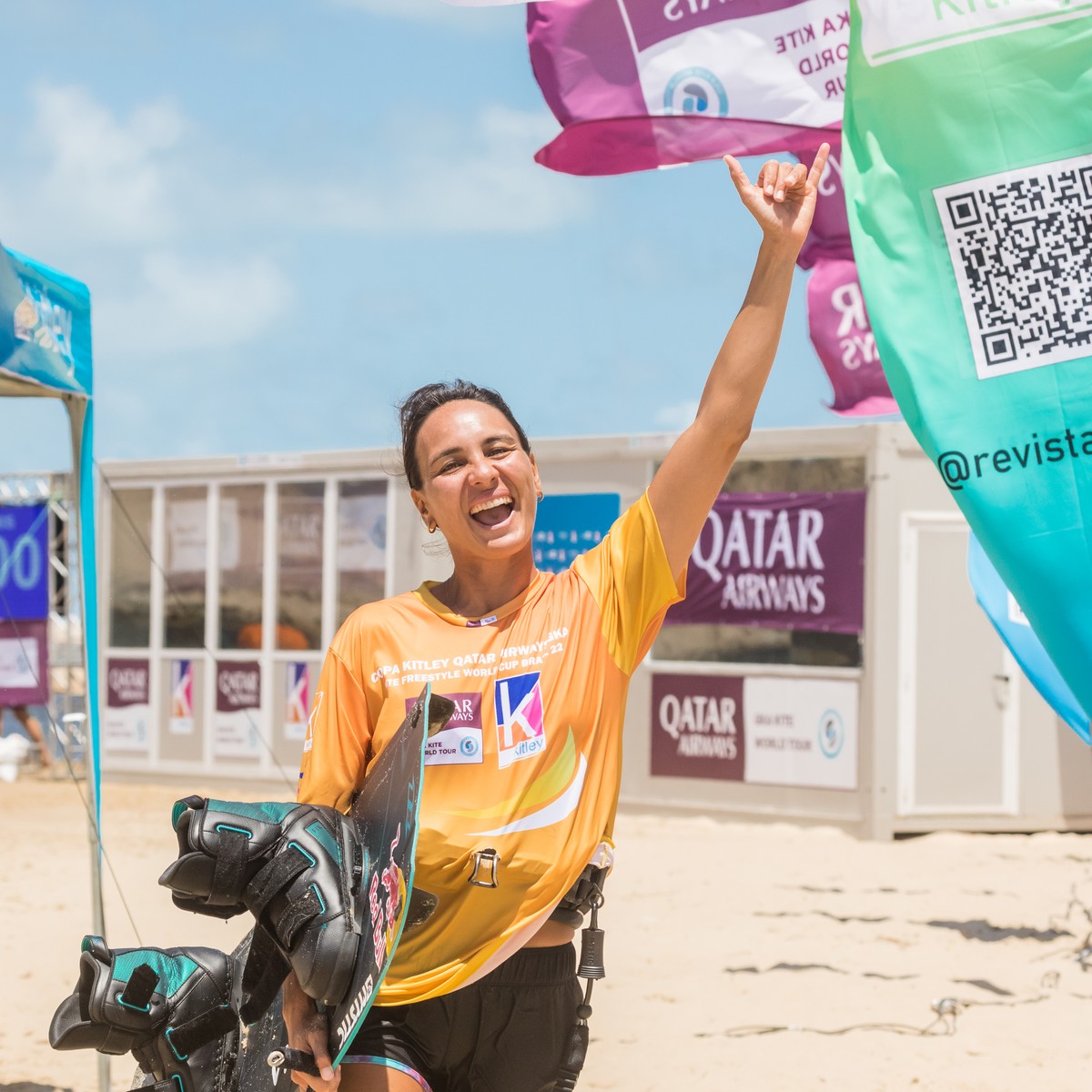 Bruna Kajiya é vice-campeã brasileira da categoria strapless de ...