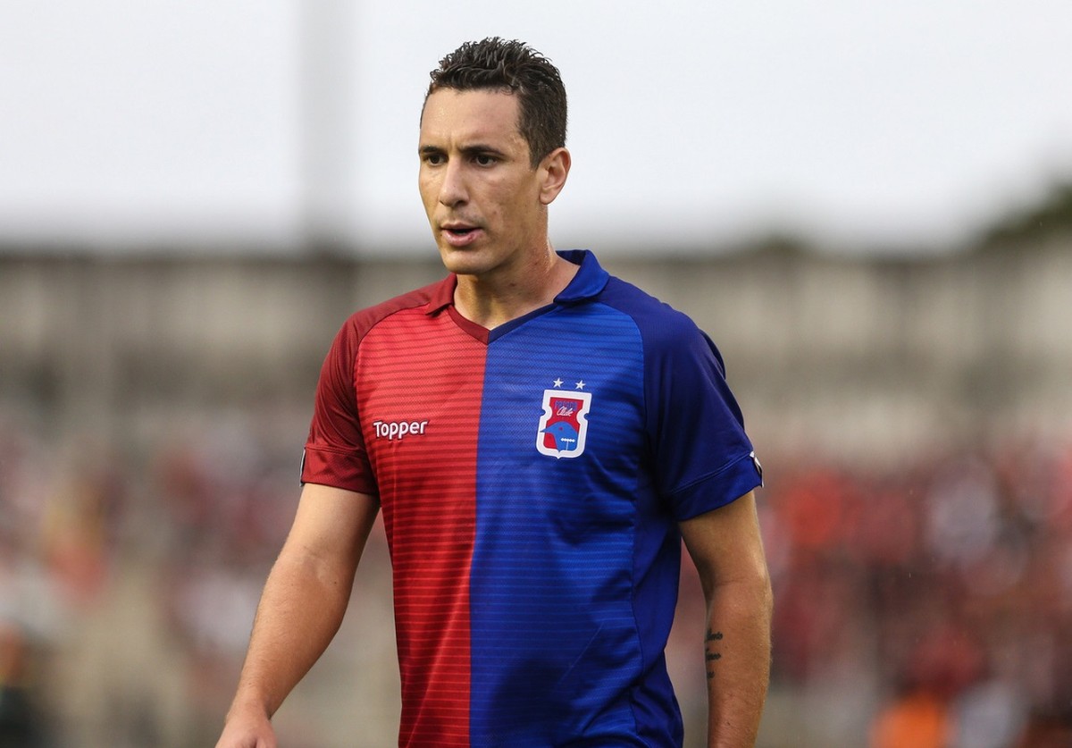 Higor Leite rescinde com o Paraná Clube e volta para o Londrina ...