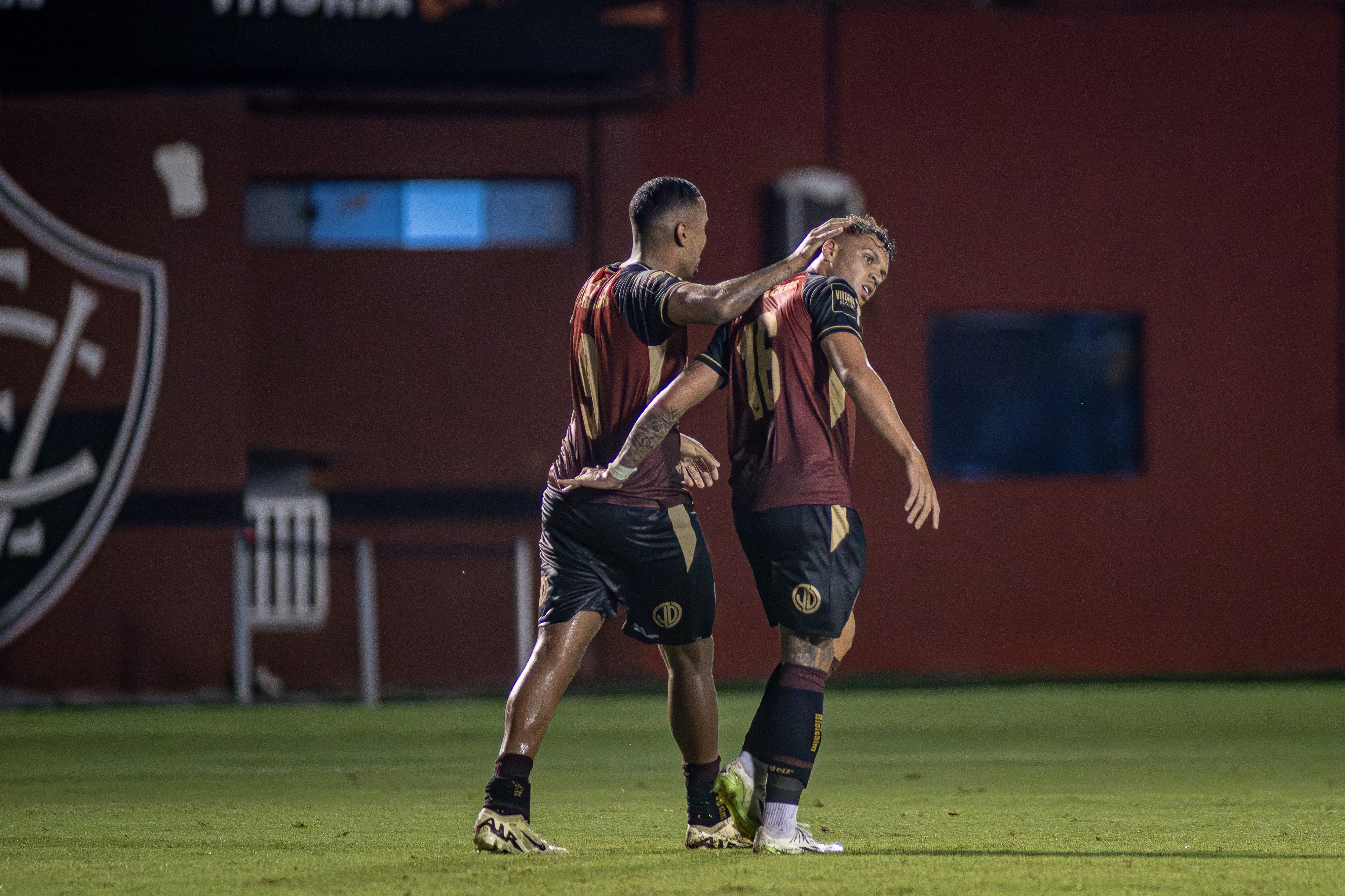 Atuações: Daniel Jr. decide para o Vitória em noite de estreia de Luan | Ge