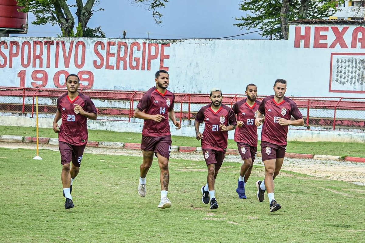 Sergipe inicia pré-temporada com novidades no elenco; veja fotos ...