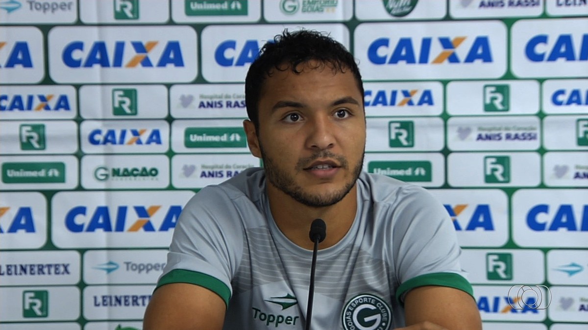 Após saída de Werley, Coritiba encaminha acerto com o zagueiro Alex ...