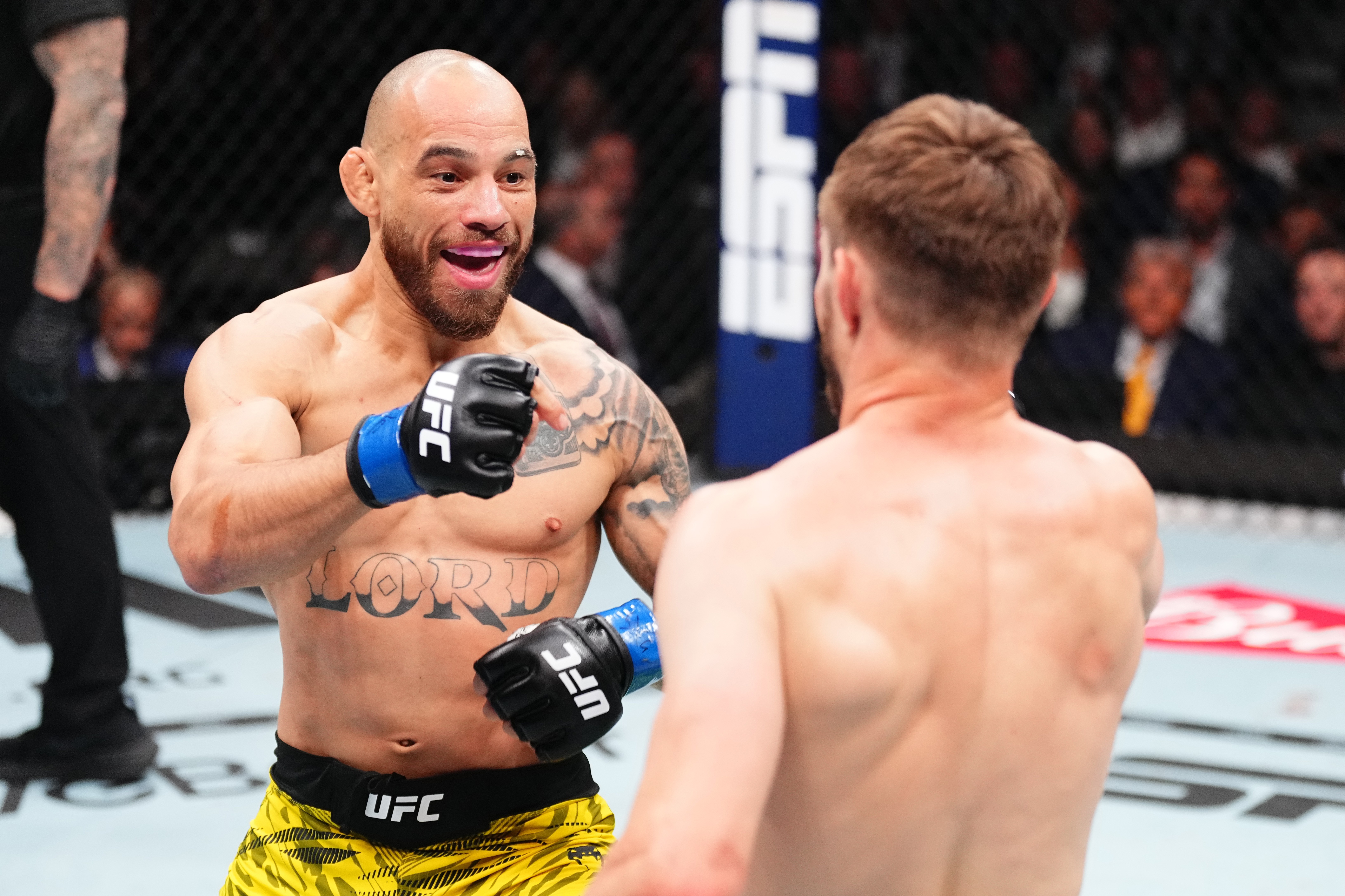 UFC 314: Jean Silva finaliza Mitchell | Ge