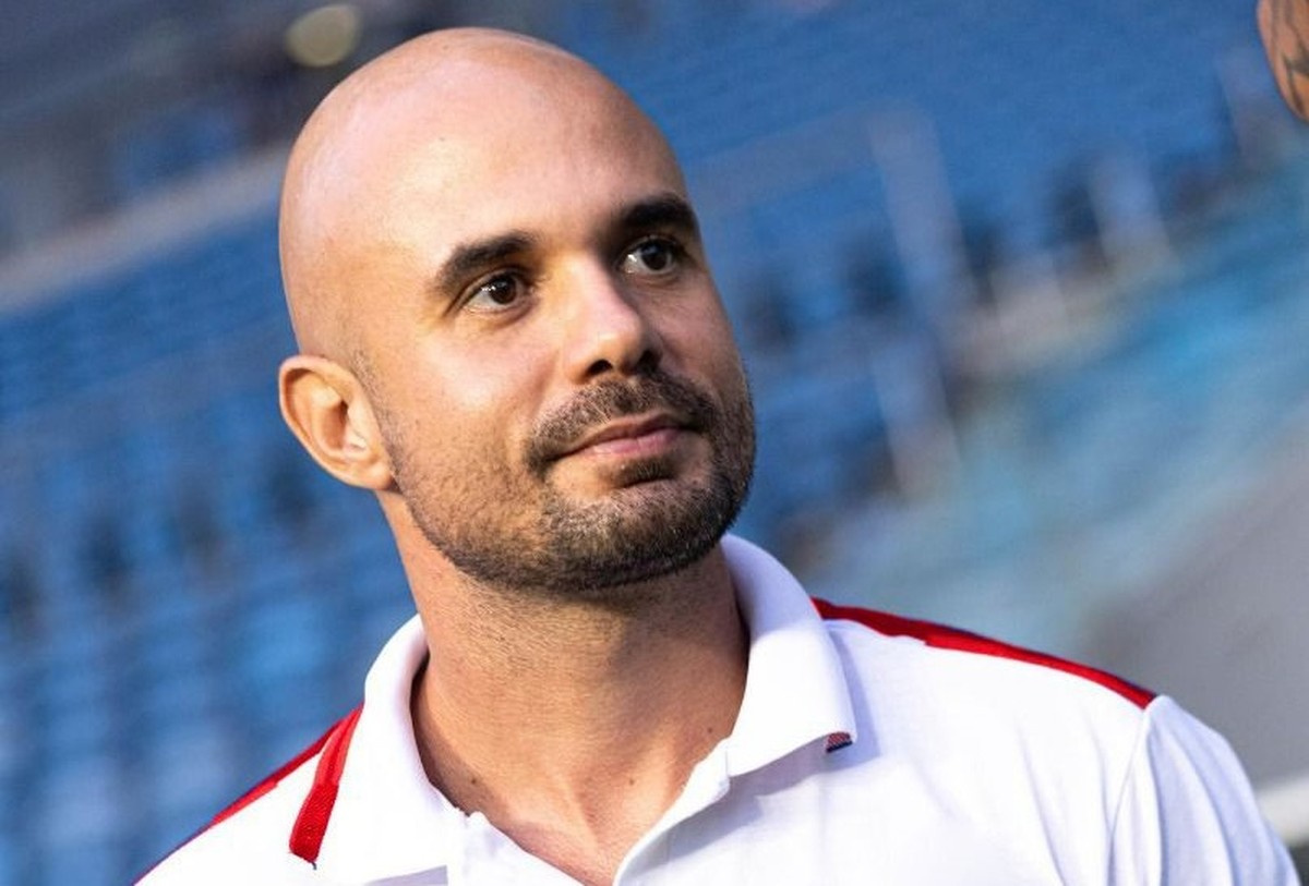 Paulo Helber vai comandar o VEC no Módulo 2 do Campeonato Mineiro ...