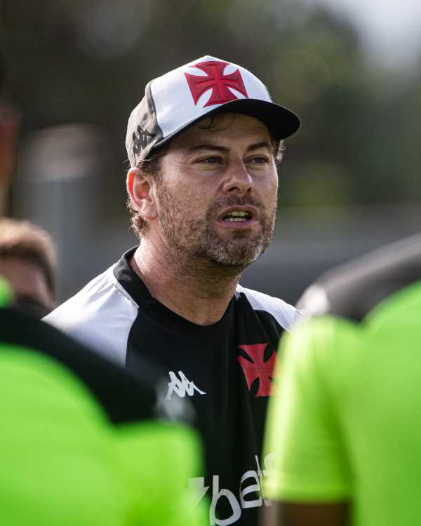Escalação do Vasco: com uma mudança, veja provável time para enfrentar ...