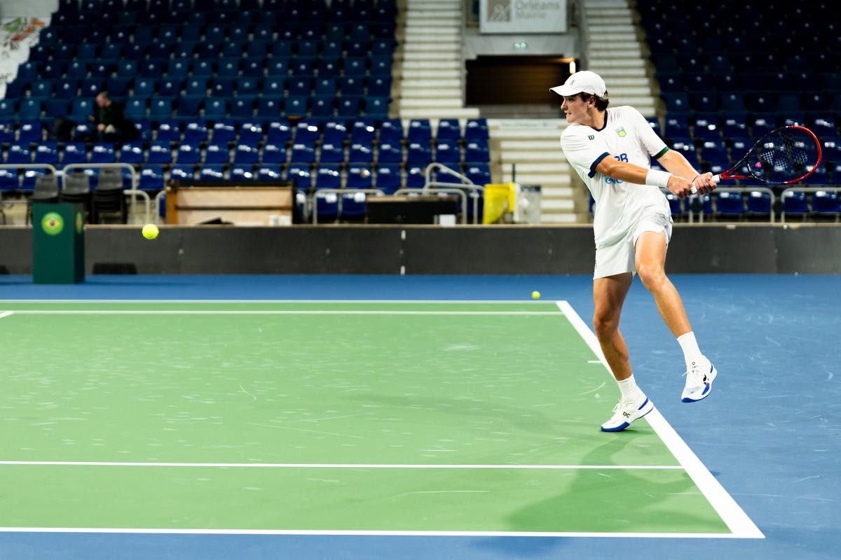 João Fonseca lidera Brasil contra França na Copa Davis; veja onde ...