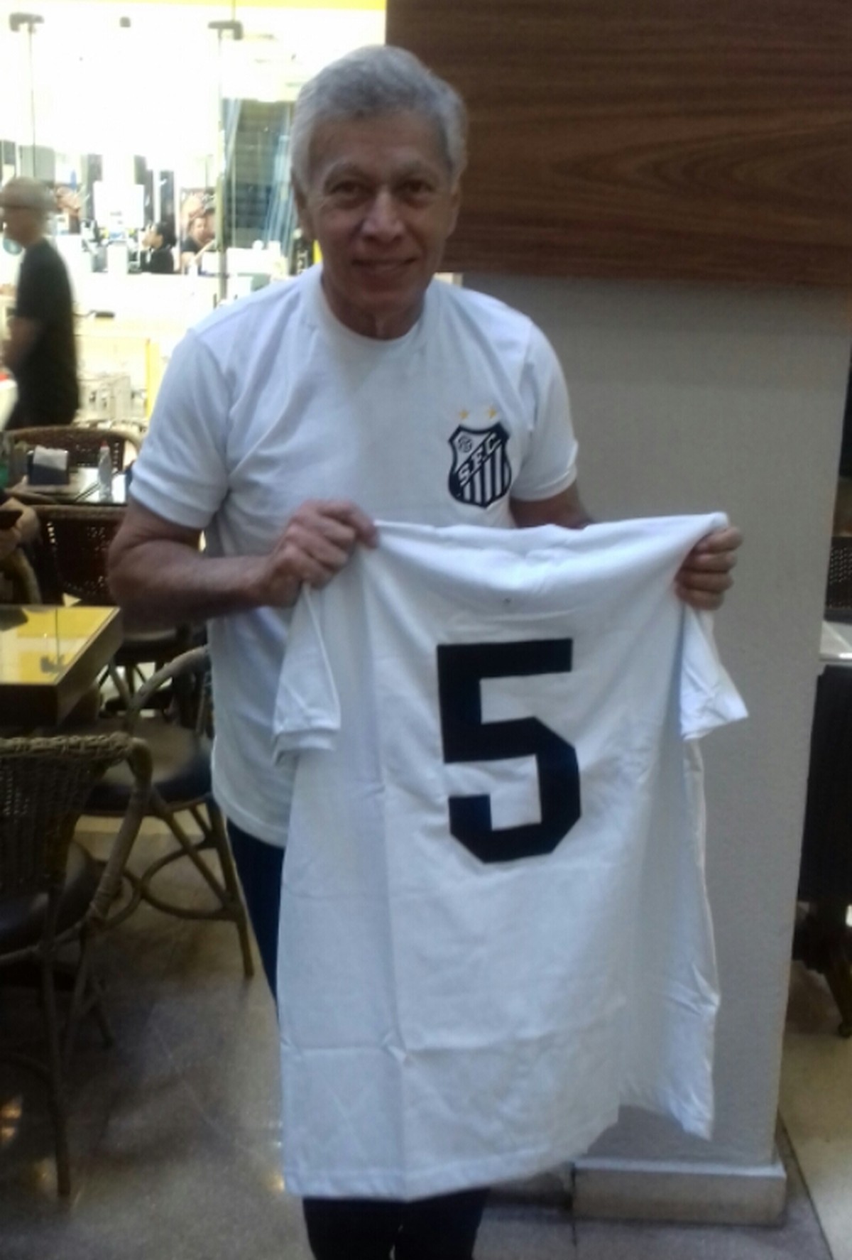 No aniversário de 70 anos, Clodoaldo é convidado para entrar na Calçada ...