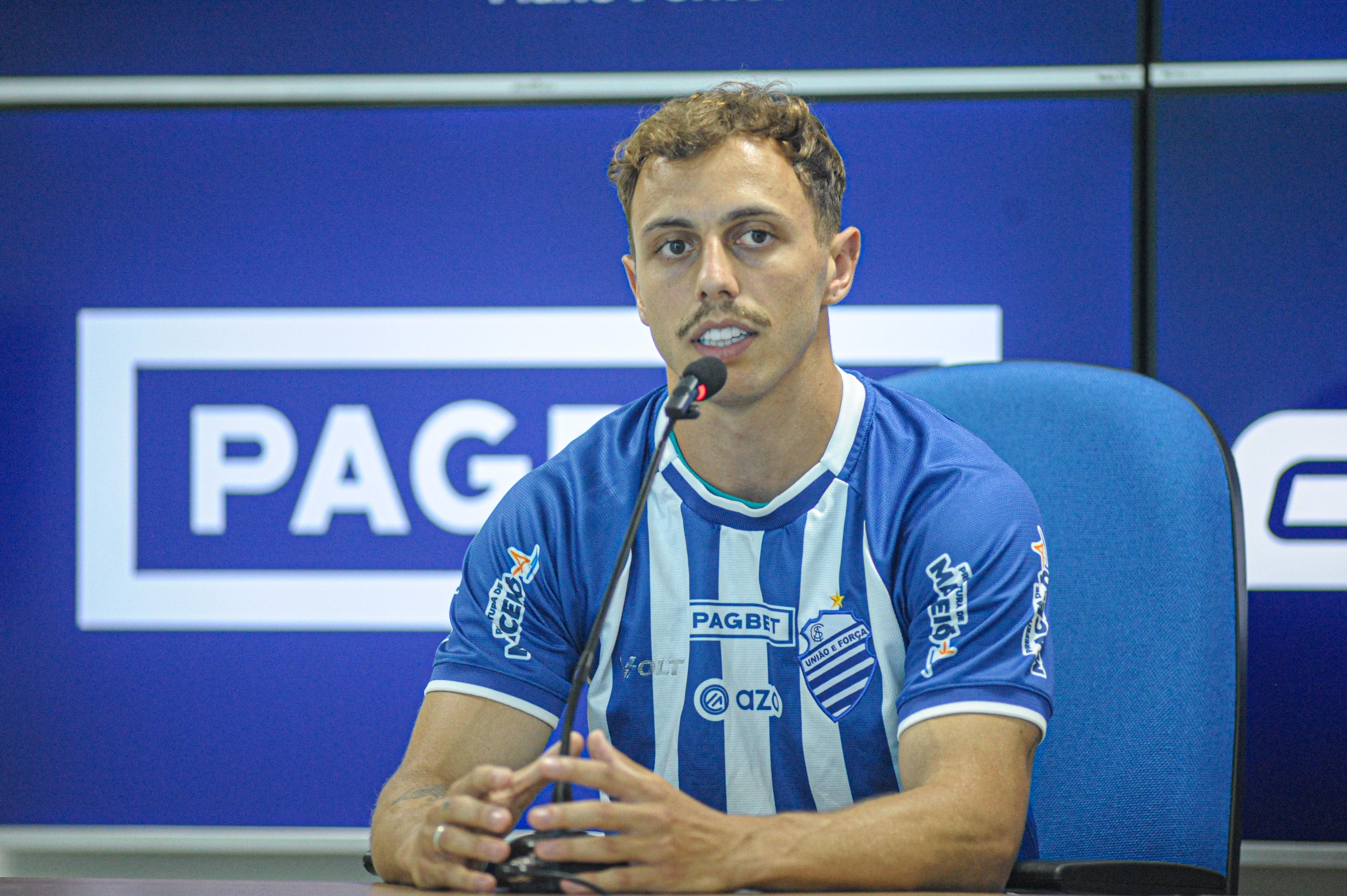 CSA confirma mais dois reforços para a Série C e agenda apresentações
