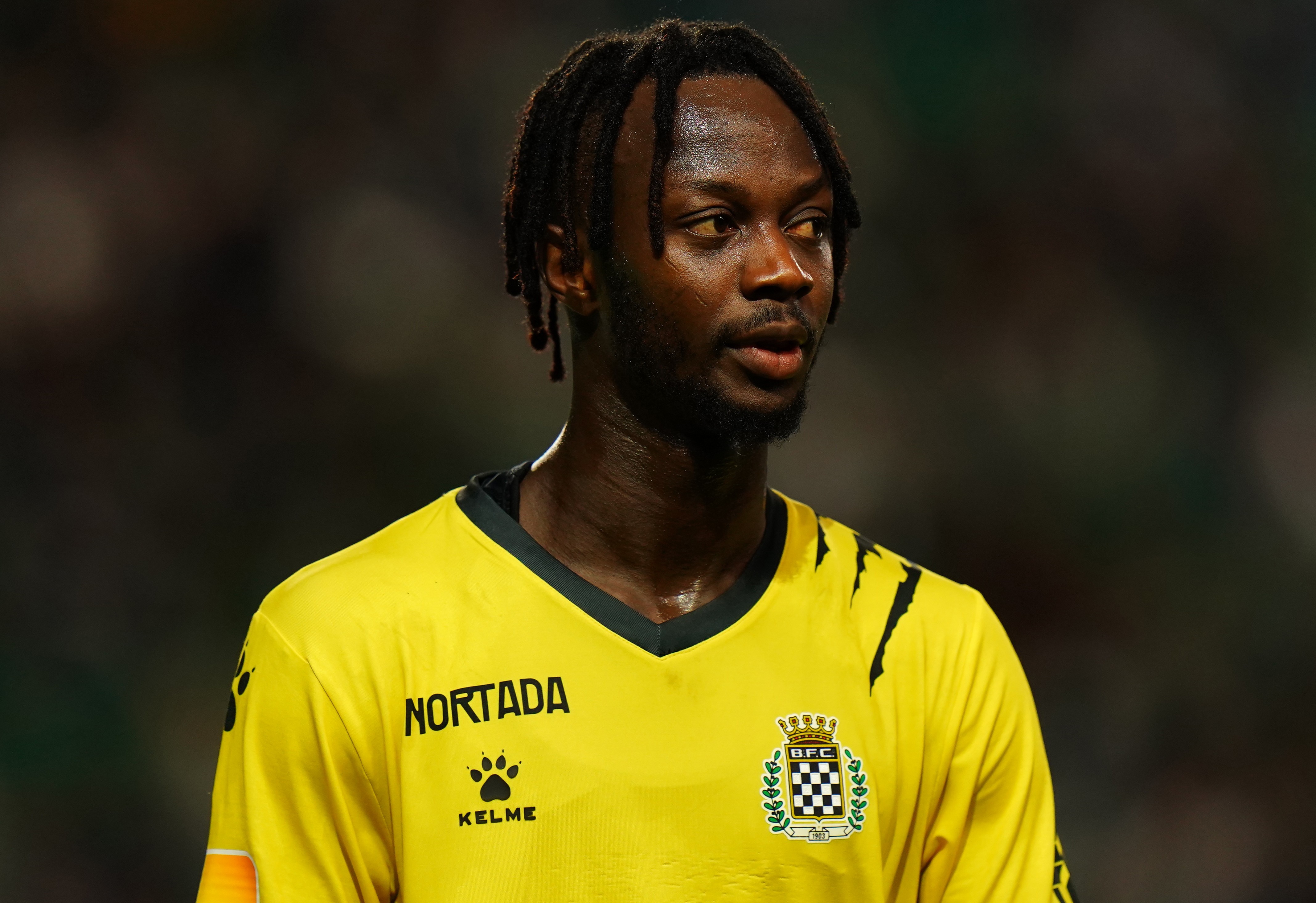 Veja detalhes do contrato que Yusupha Nije vai assinar para ser reforço ...