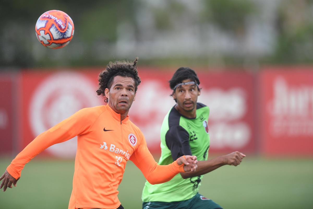 Inscrito na Libertadores, Camilo ganha sobrevida no Inter e tem chance ...