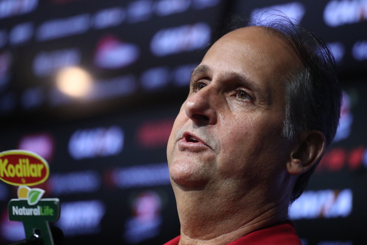 Noval é apresentado e diz que Fla tem que definir técnico novo até o ...