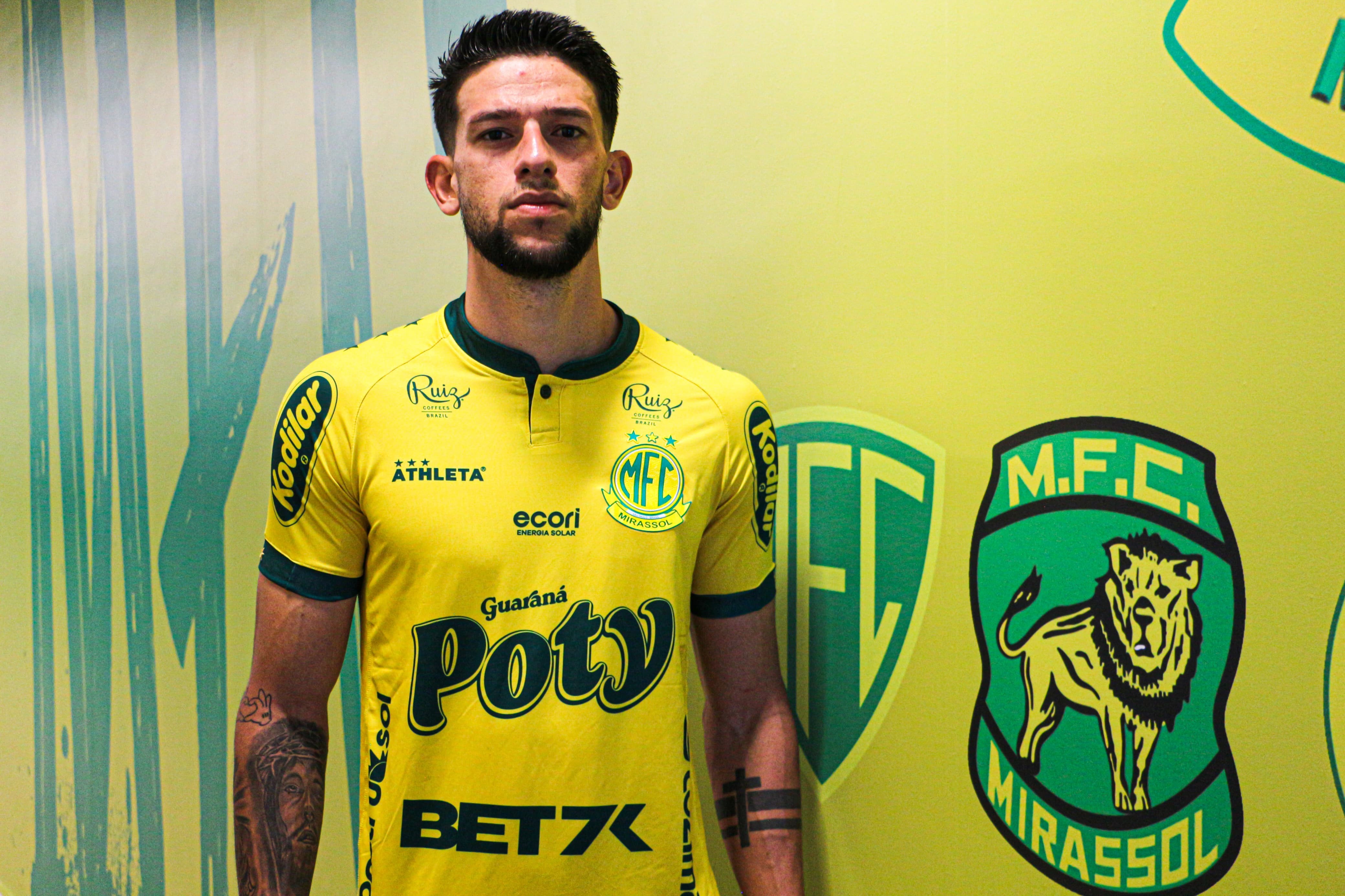 Mirassol confirma a contratação do zagueiro Jemmes | Ge