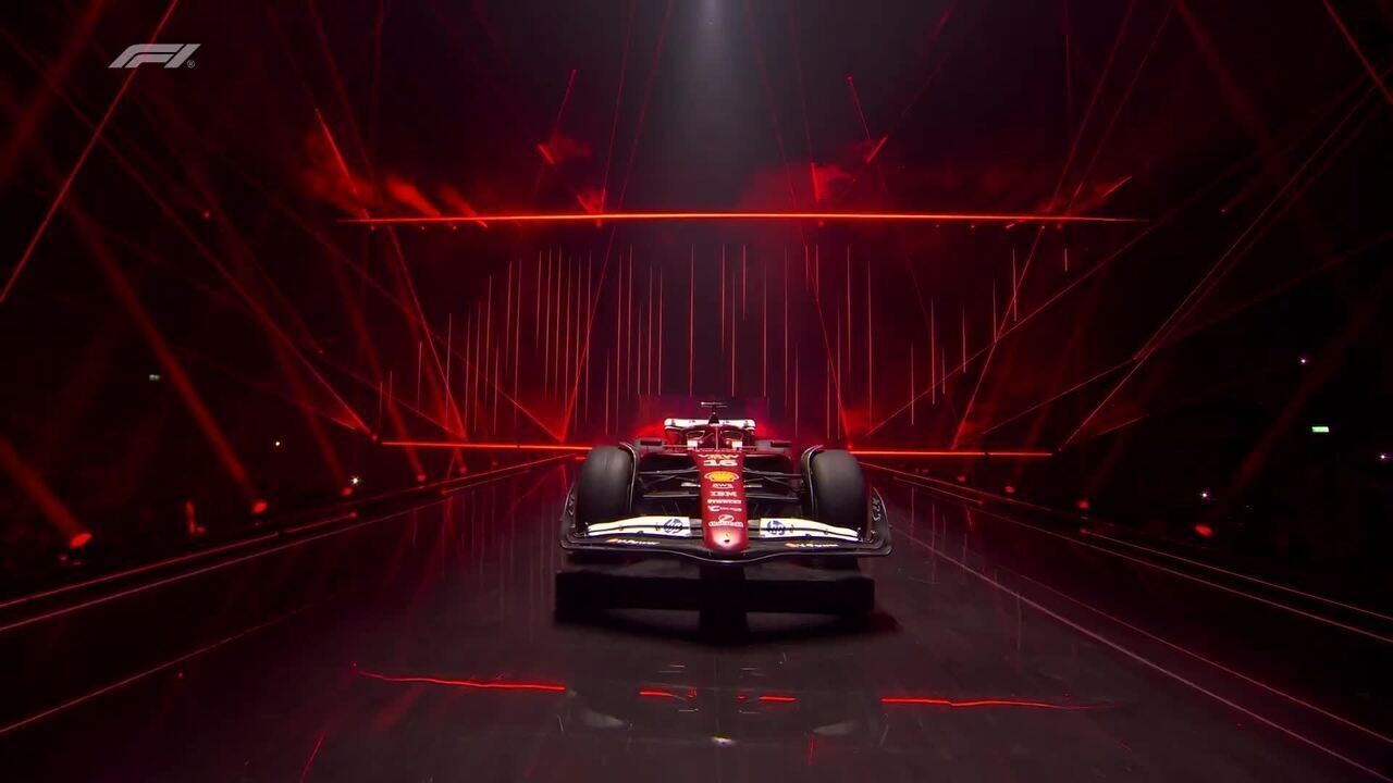 Com Hamilton, Ferrari revela pintura para F1 2025; veja carros | Ge