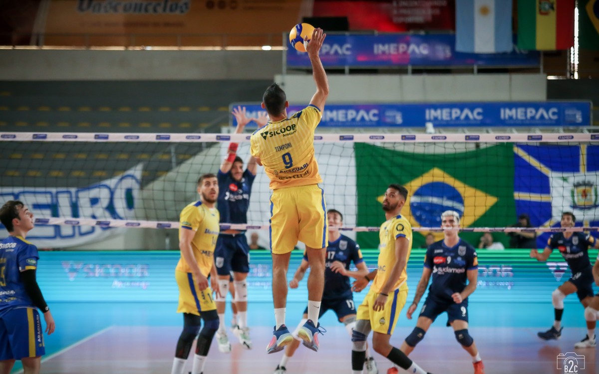 Temponi celebra 3º lugar no Sul-Americano e Araguari mira playoffs da ...