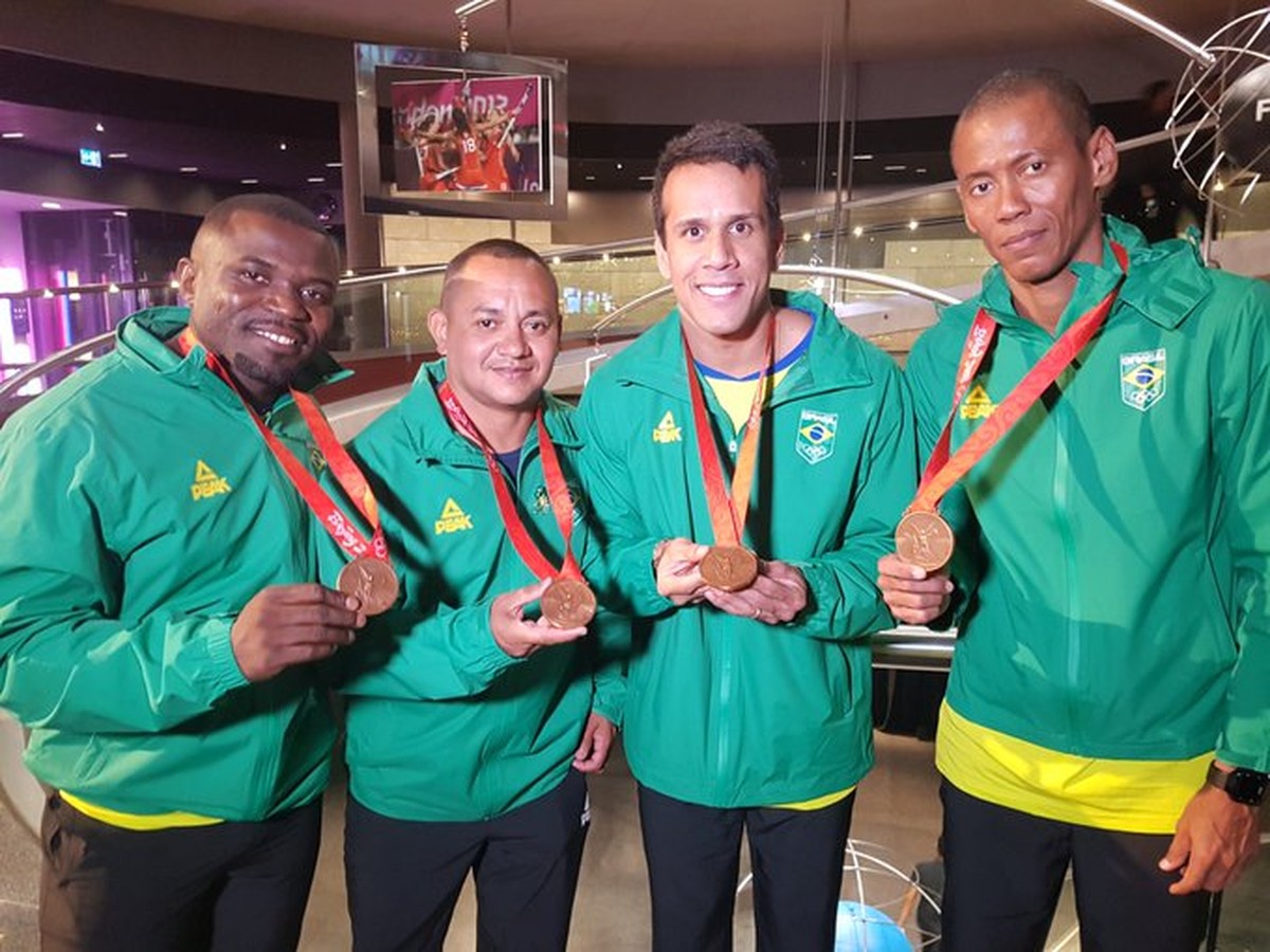 Onze anos depois, Brasil recebe bronze do 4x100m masculino da Olimpíada ...