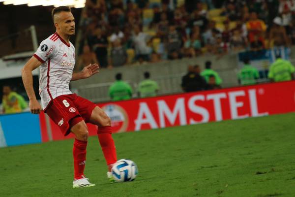 Renê tem noite 8 ou 80 com assistência e falhas em empate do Inter ...