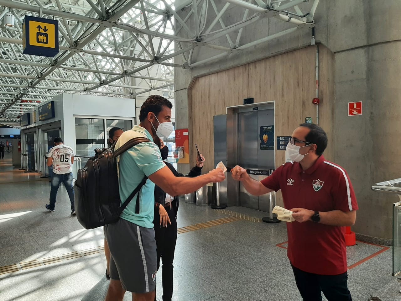 Com Fred, Abel e John Kennedy, Fluminense embarca para jogo contra ...