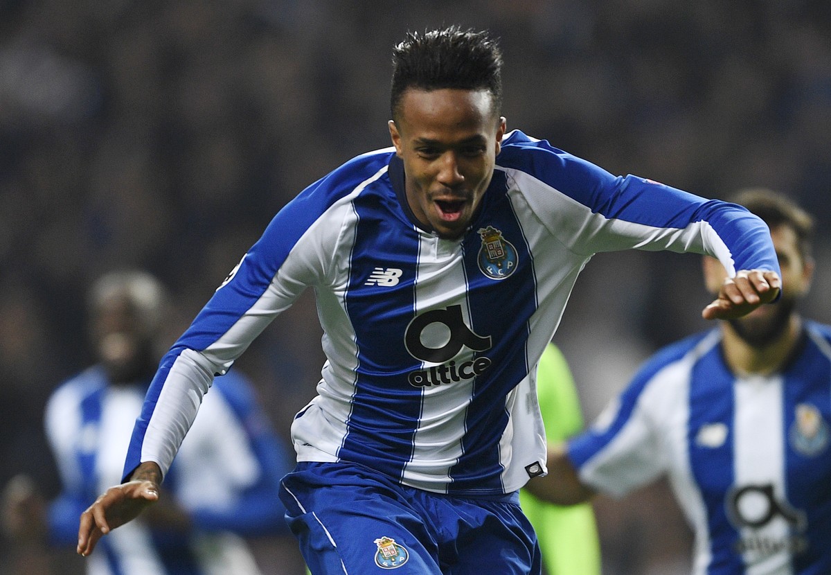 Éder Militão assina por seis anos e é o novo reforço do Real Madrid ...
