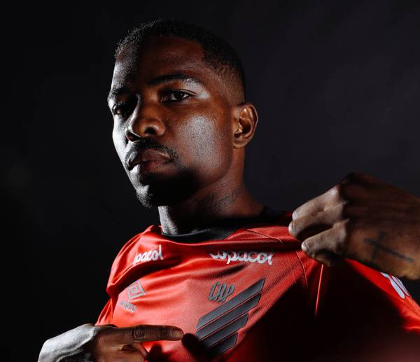 Cacá é confirmado como reforço do Athletico e comenta negociação: “Eu ...