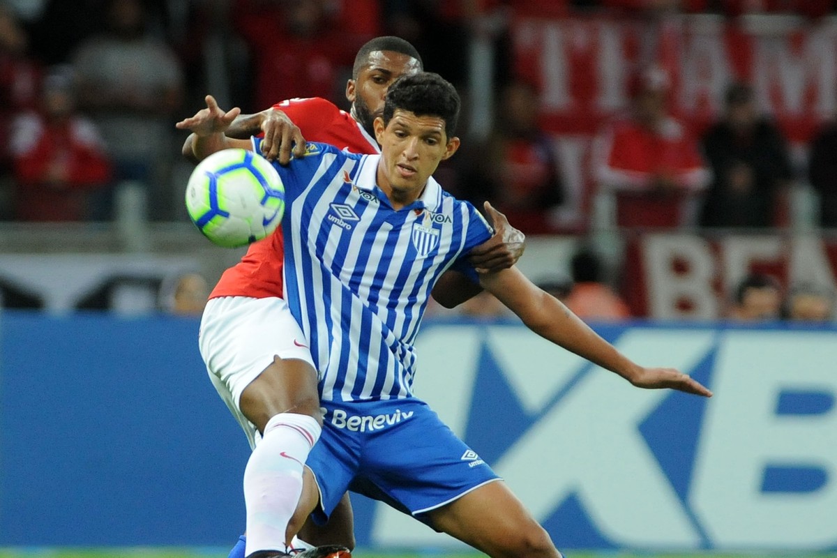 Matheus Matias ganha espaço, mas Brenner tem volta garantida no ataque ...