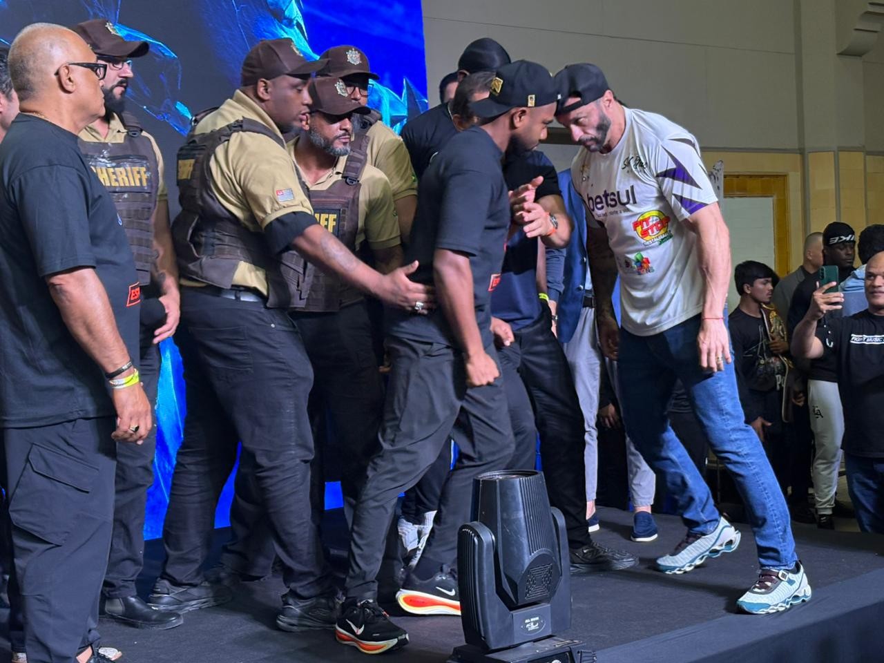 Bambam e Davi Brito buscam a primeira vitória no Fight Music Show 8 | Ge
