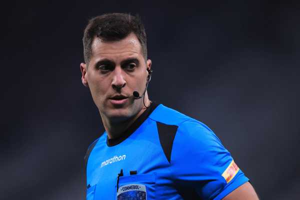 PC de Oliveira analisa escolha do árbitro de Botafogo x Bragantino pela ...