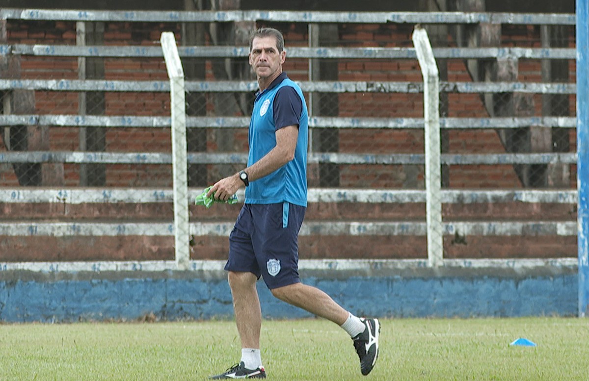 Dias pede tranquilidade após 1ª derrota do Monte Azul na A2 e promete ...
