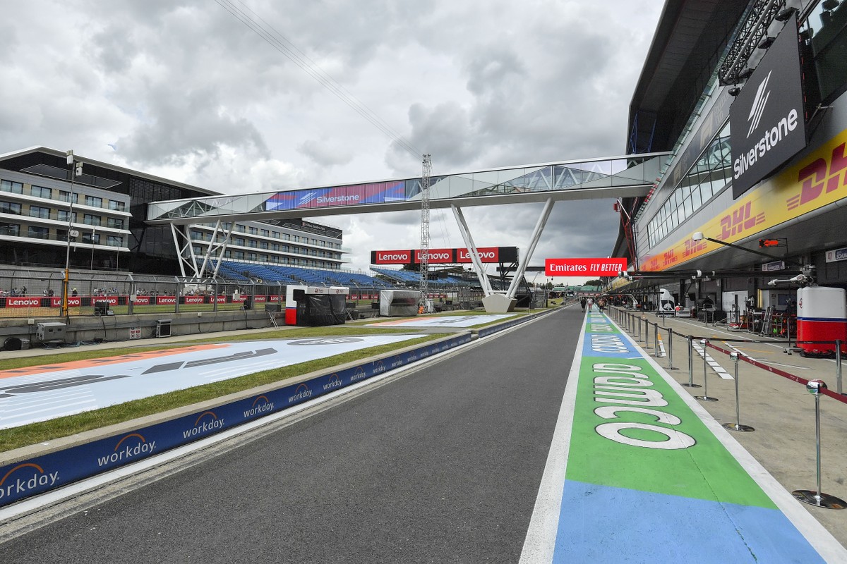 Gravações de filme produzido por Hamilton começam em Silverstone ...