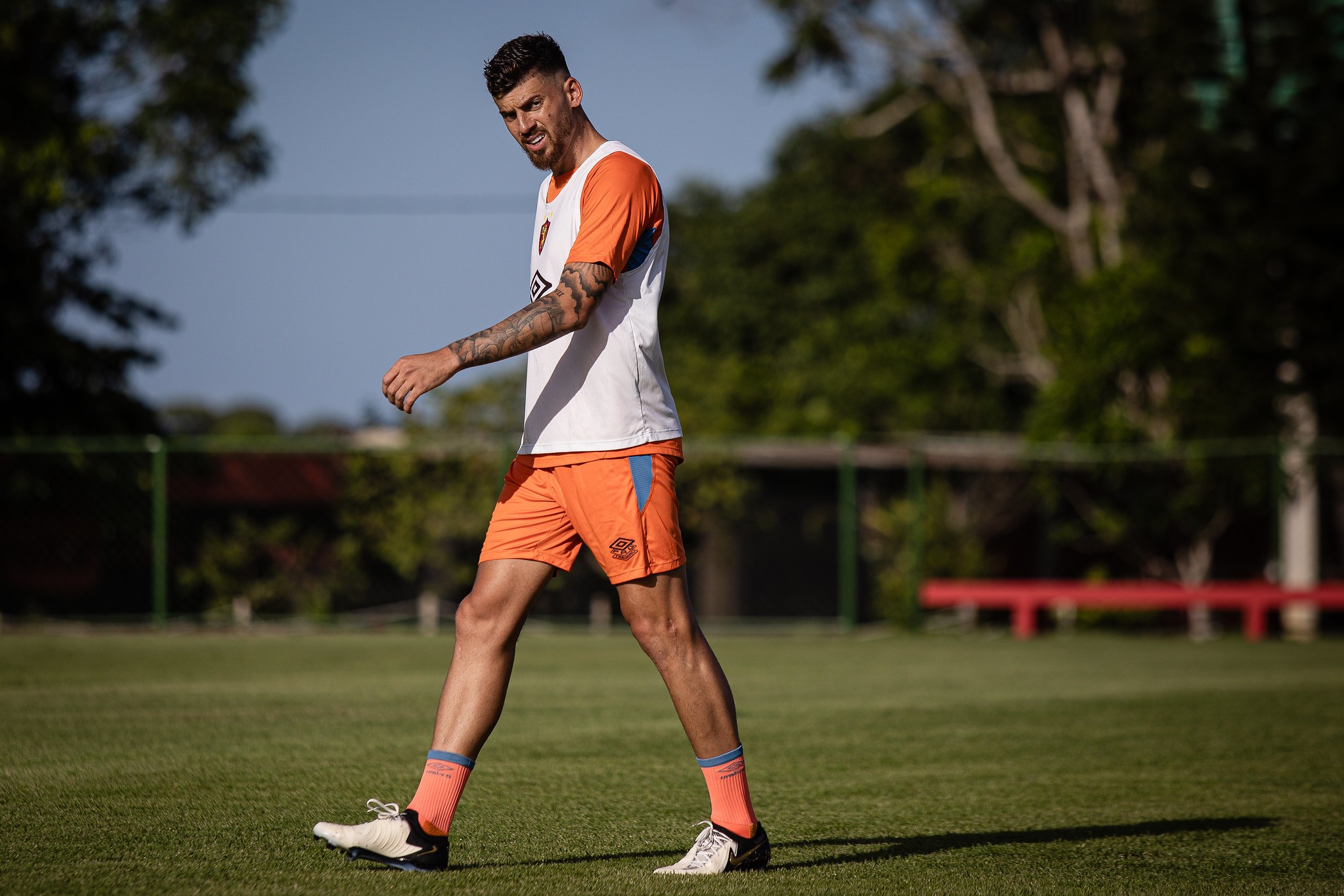 Lucas Cunha completa dois meses afastado e treinando no Sport | Ge