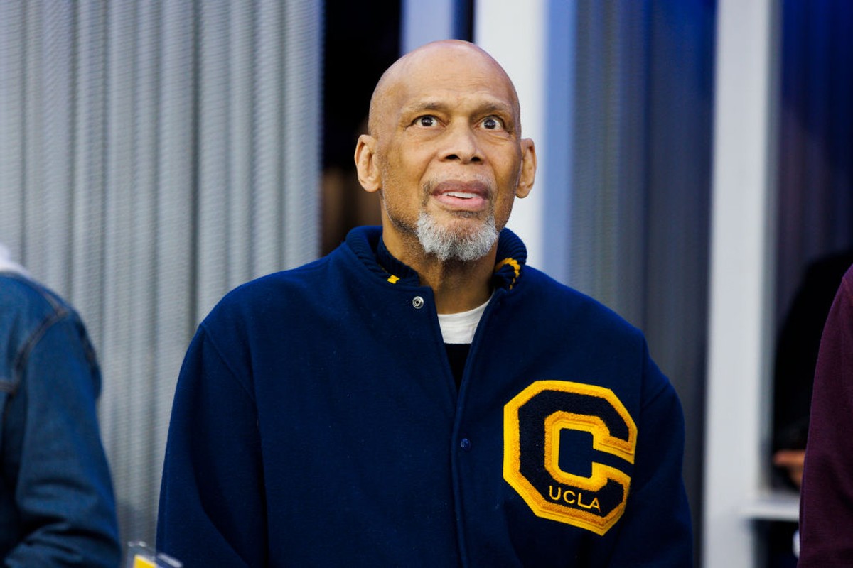 Ícone da NBA Kareem Abdul-Jabbar é hospitalizado após sofrer queda ...