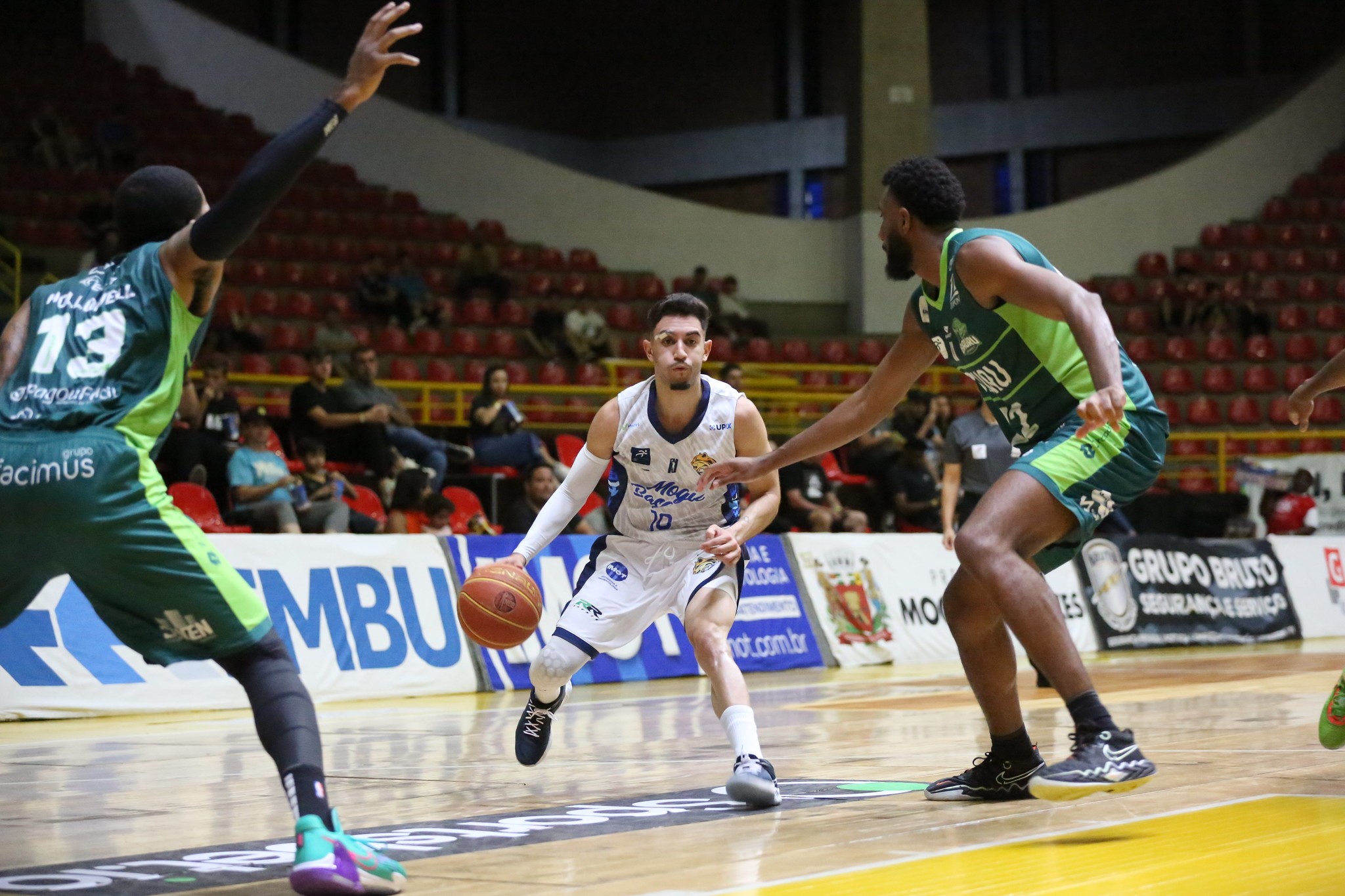 No último jogo em casa no ano, Mogi encara o Franca e tenta encerrar ...