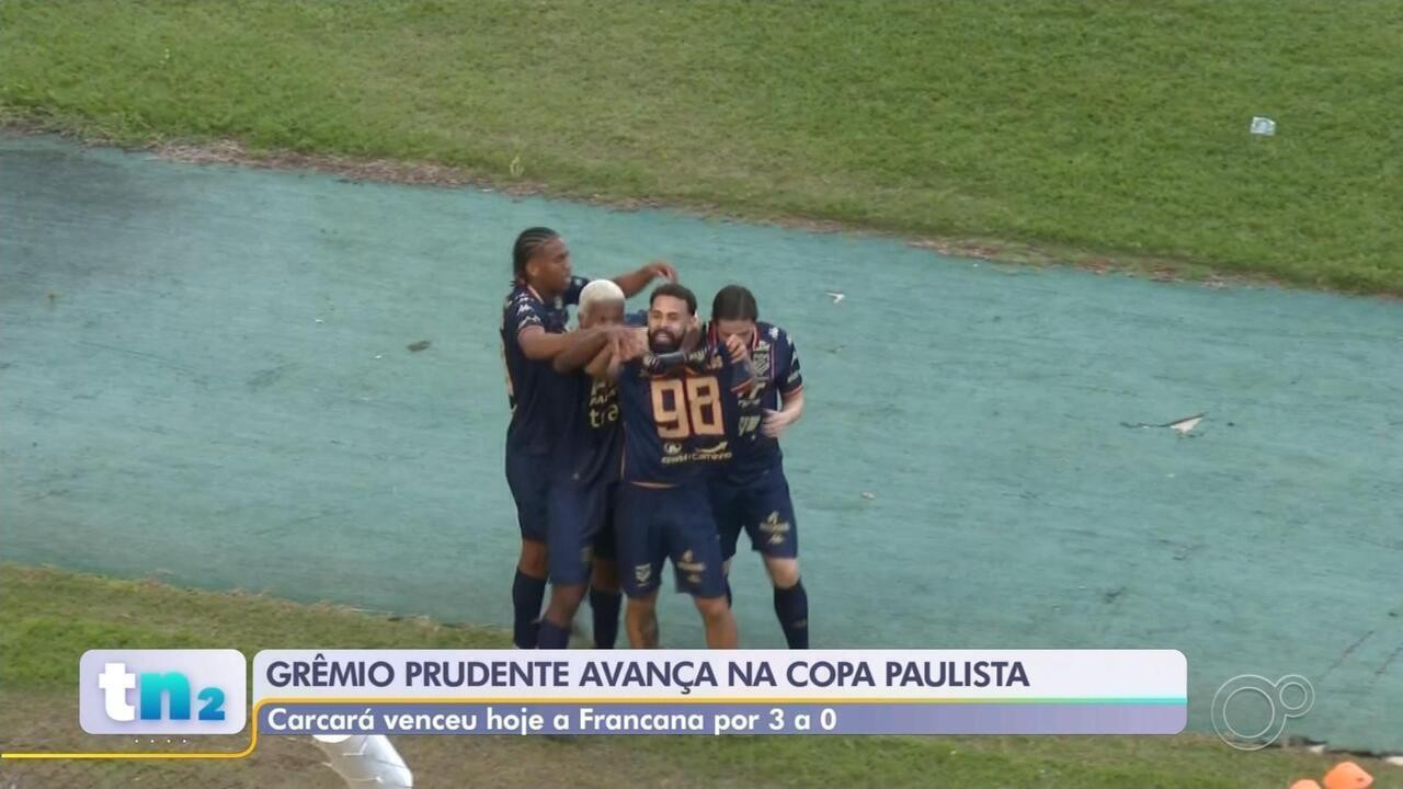 Rogério Corrêa comemora classificação na Copa Paulista