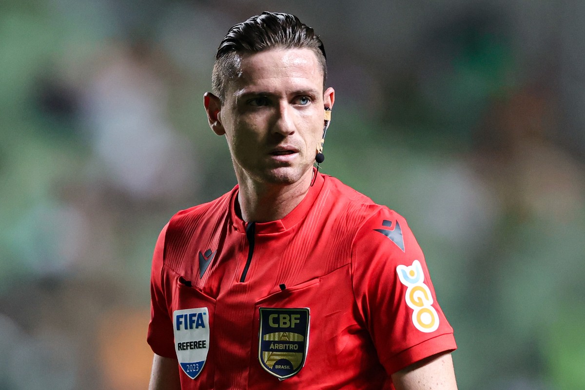 Ramon Abatti Abel apita duelo decisivo entre Amazonas x Flamengo, pela ...