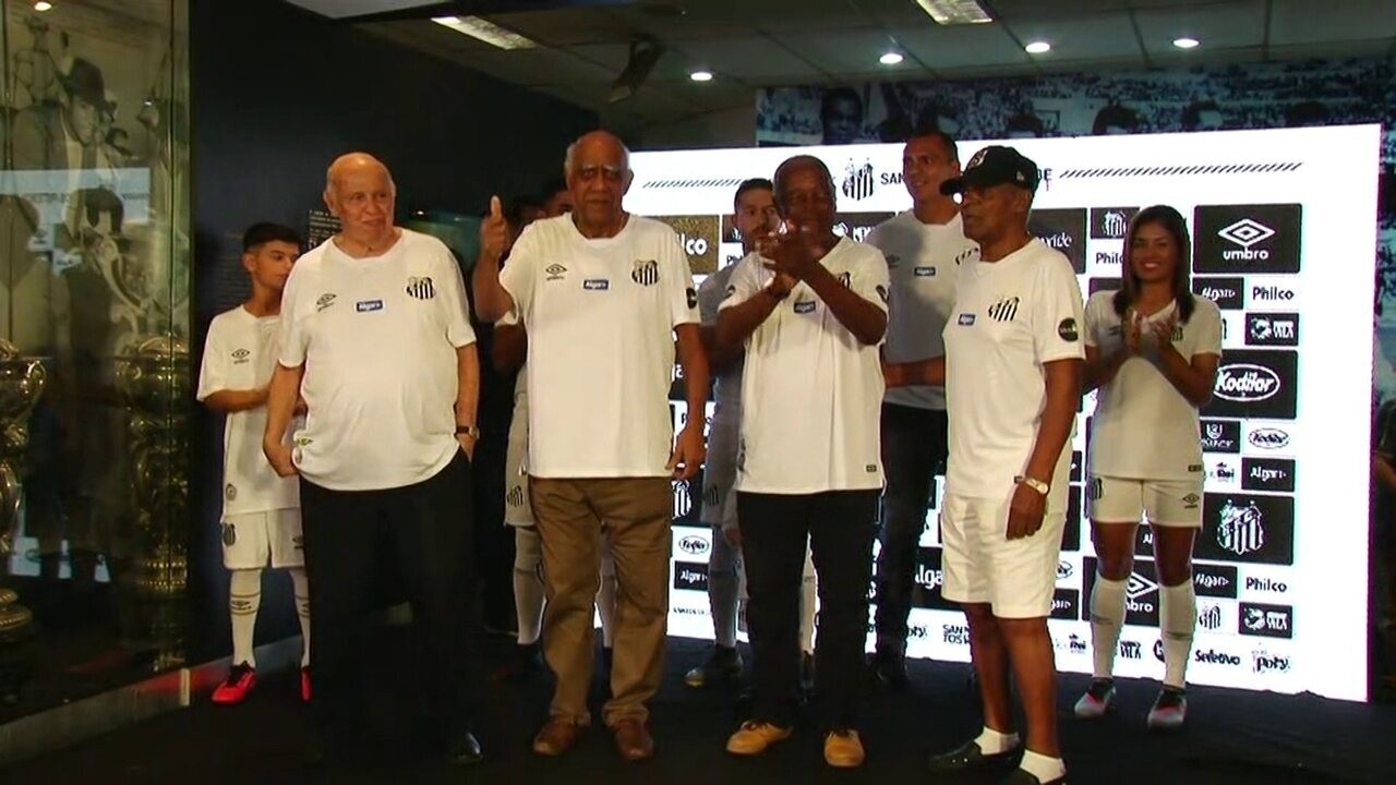 Com ídolos de várias gerações e mensagem de Pelé, Santos lança novo ...