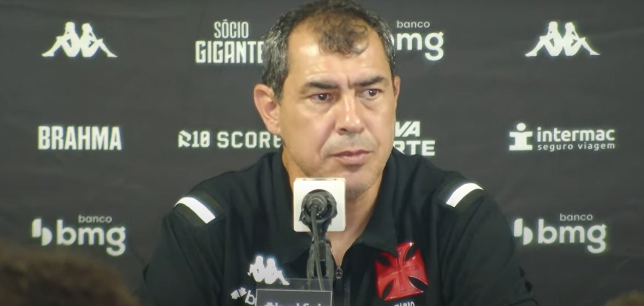 Carille admite jogo "abaixo" do Vasco, mas diz: "Não quer dizer que ...