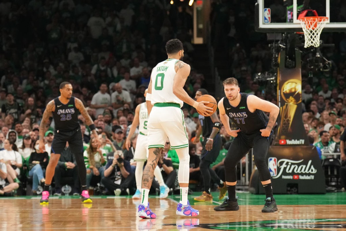 Boston Celtics vence Dallas Mavericks por 105 a 98 e abre 2 a 0 nas ...