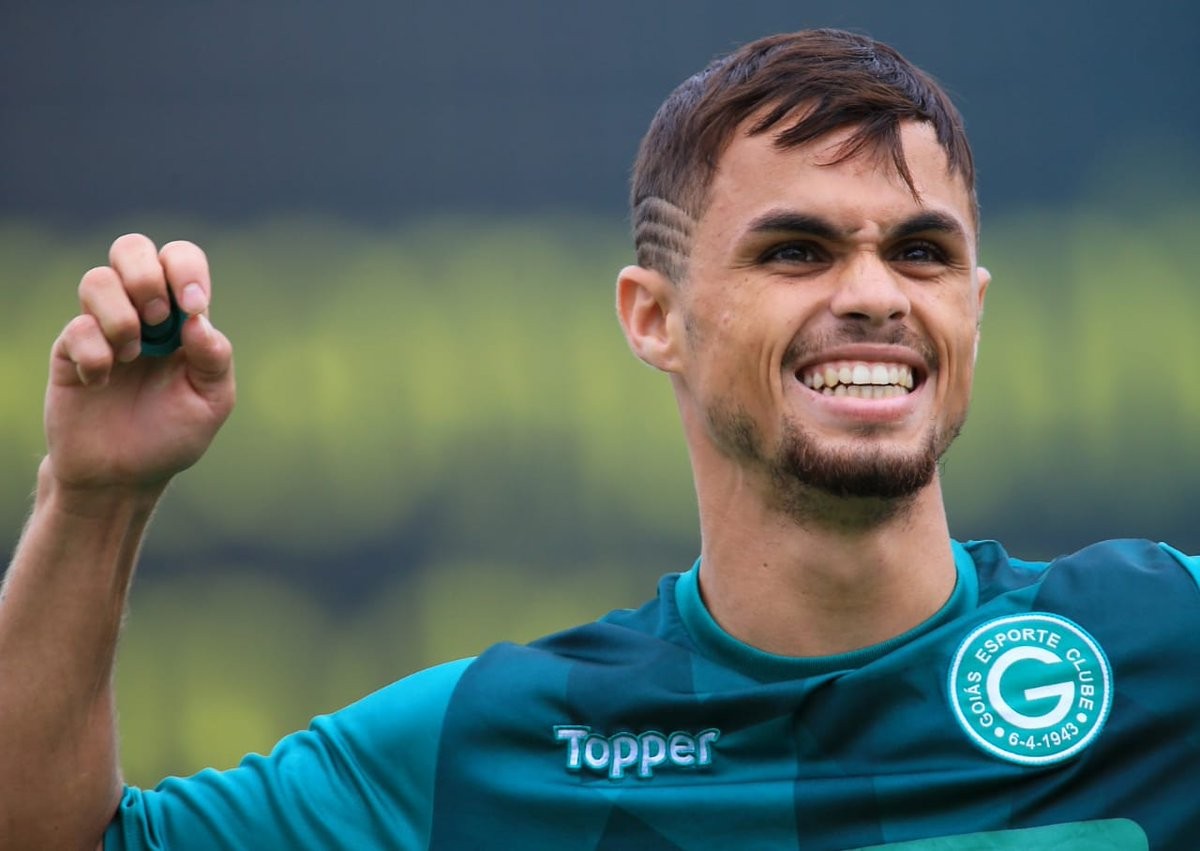 Perto de renovar, Michael deve ter multa de R$ 50 milhões no Goiás | Ge