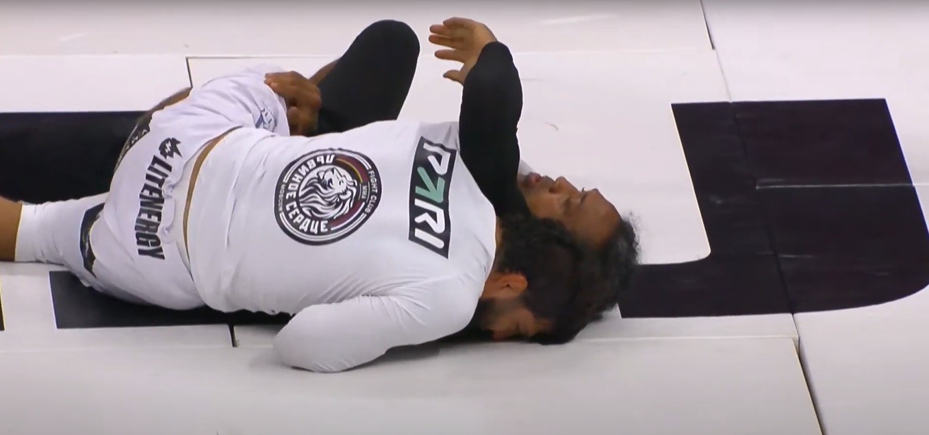 Arman Tsarukyan apaga Ben Henderson em luta de grappling; veja | Ge