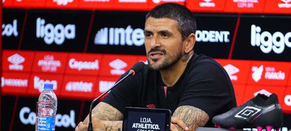 Lucho avalia empate do Athletico e fala sobre futuro no cargo: "Depois ...