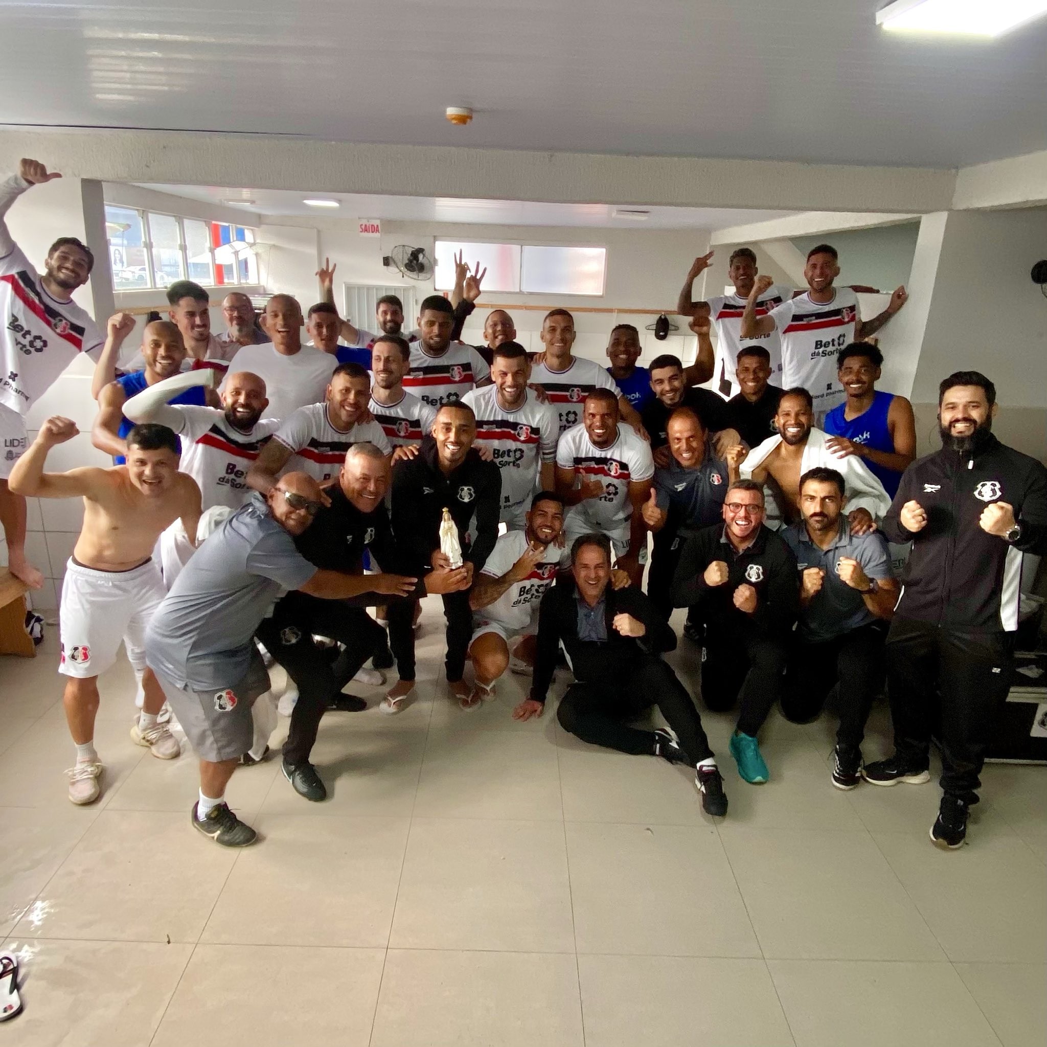 "Vitória importante para nossas pretensões", diz capitão do Santa Cruz | Ge