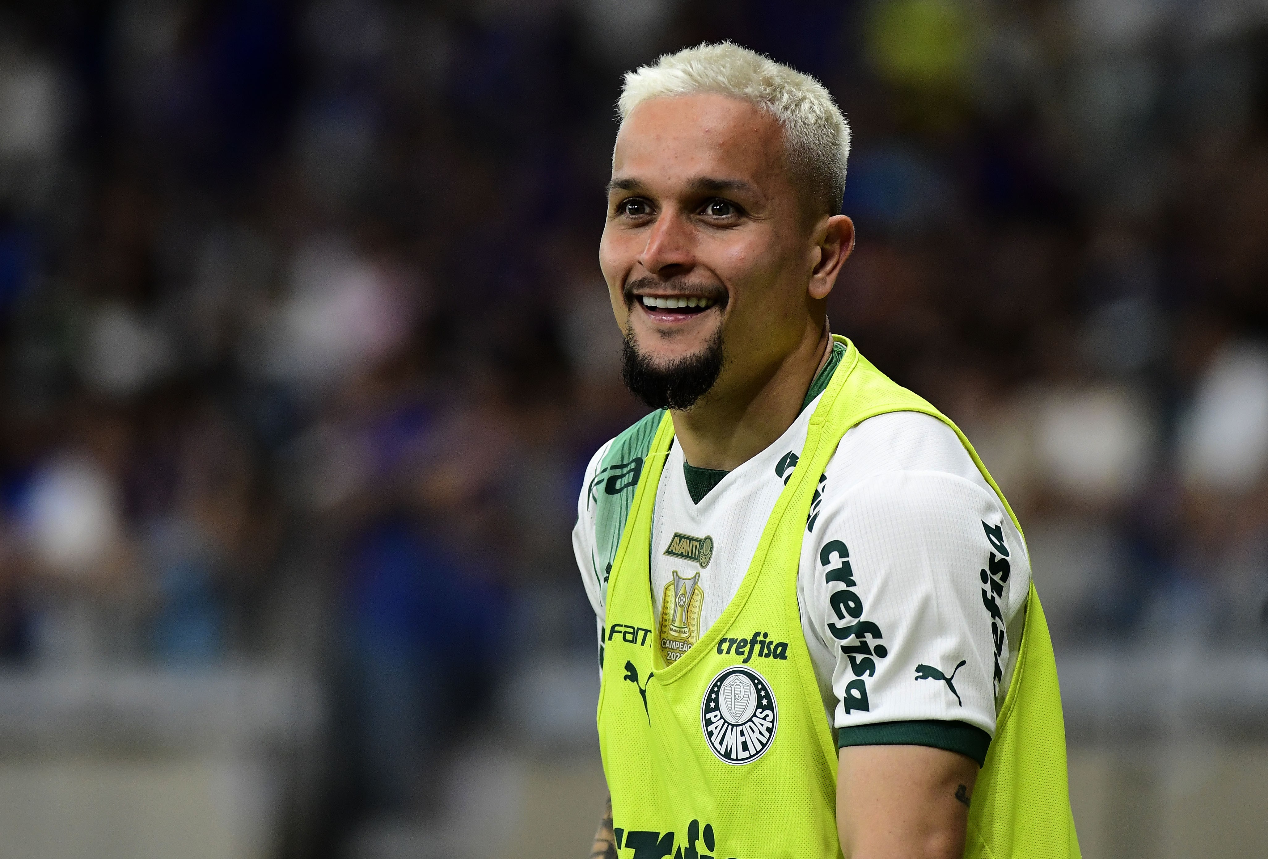 Entenda por que a venda de Artur para o Zenit ainda não foi anunciada ...